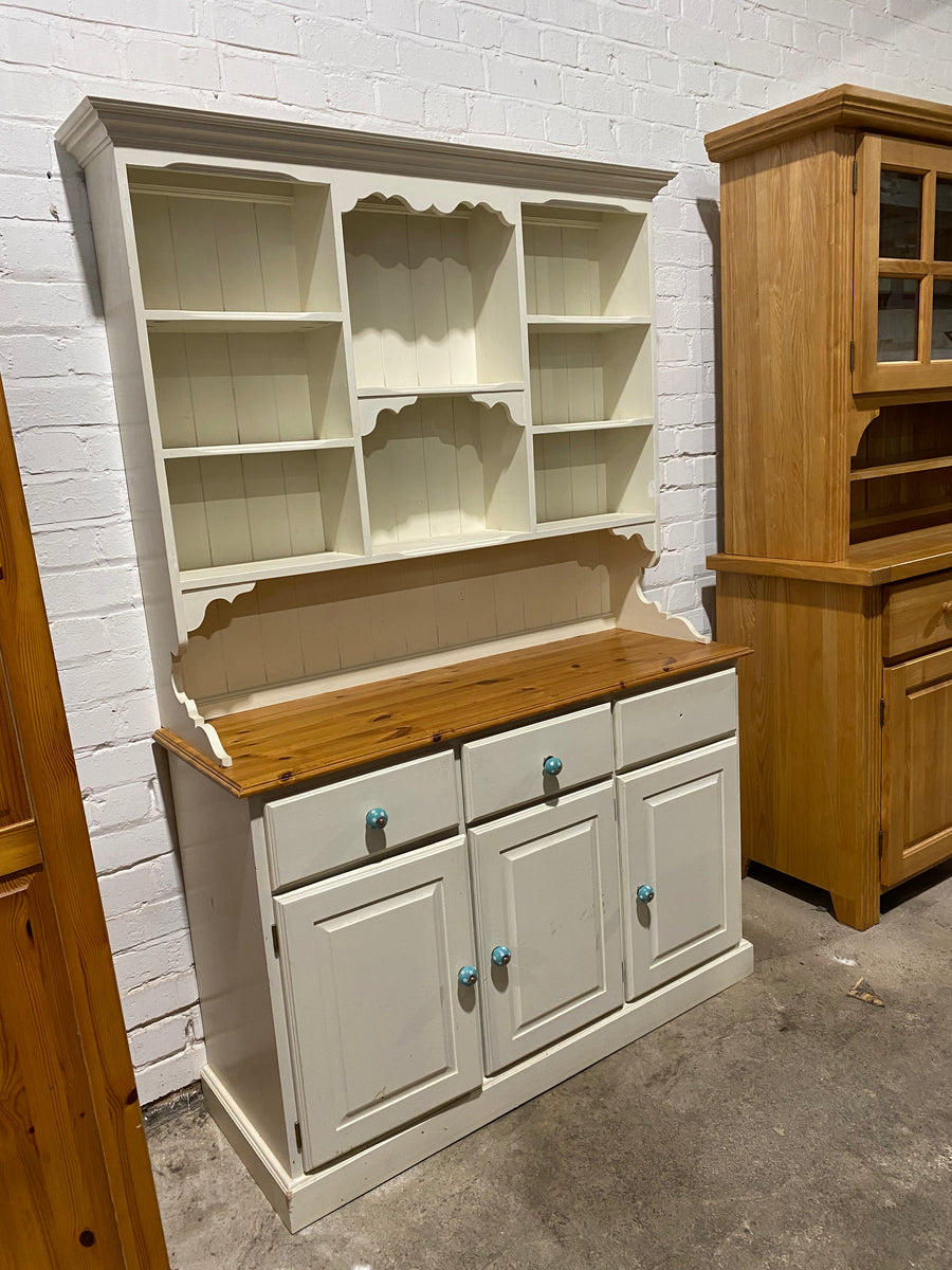 White Pine Welsh Dresser – The Home Remedy Stroud