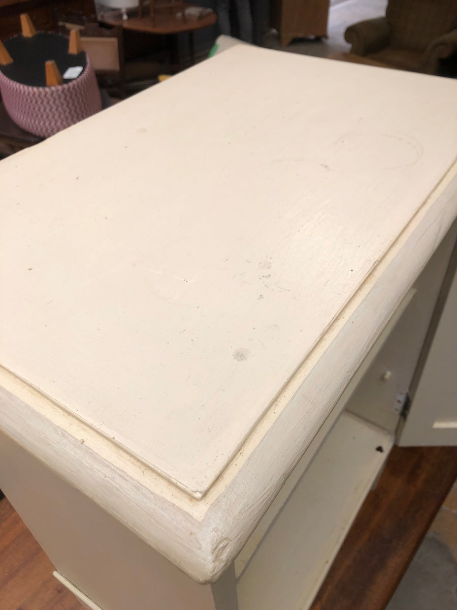 Antique Cream Painted Cupboard – The Home Remedy Stroud